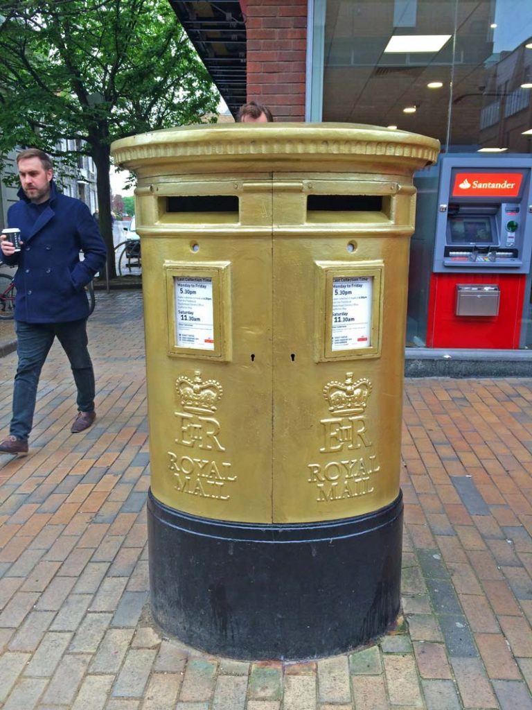 The English post box – England's Puzzle